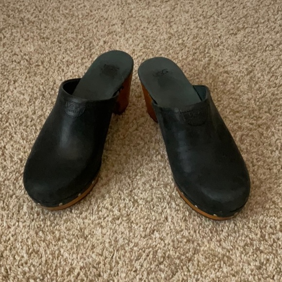 UGG | Shoes | Ugg Abbie Leather Clogs 8 Black Studded Wooden Heels ...